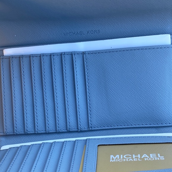 Michael Kors | Bags | Nwt Michael Kors Graphic Totewallet Pale Blue ...